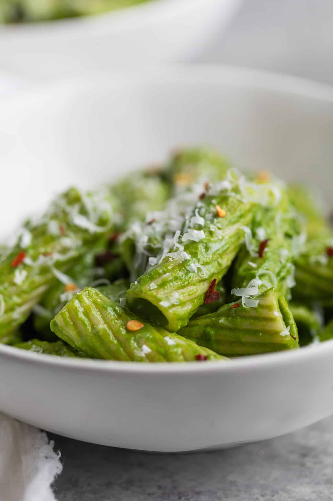 Pasta in Green Sauce (Green Pasta) - Delish Knowledge