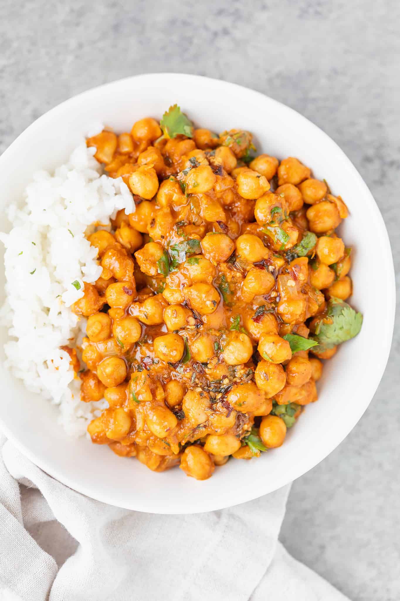 Easy Chickpea Curry with Coconut Rice (20 Minute Meal) - Delish Knowledge