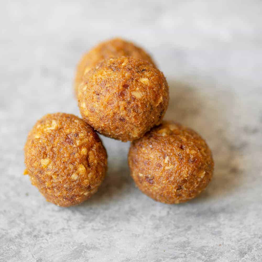 No-Bake Pumpkin Balls - Delish Knowledge